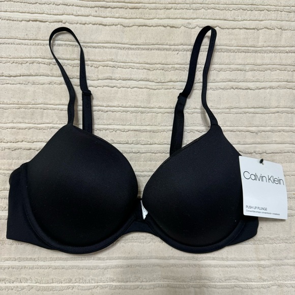 Calvin Klein Underwear | Intimates & Sleepwear | Nwt Calvin Klein ...